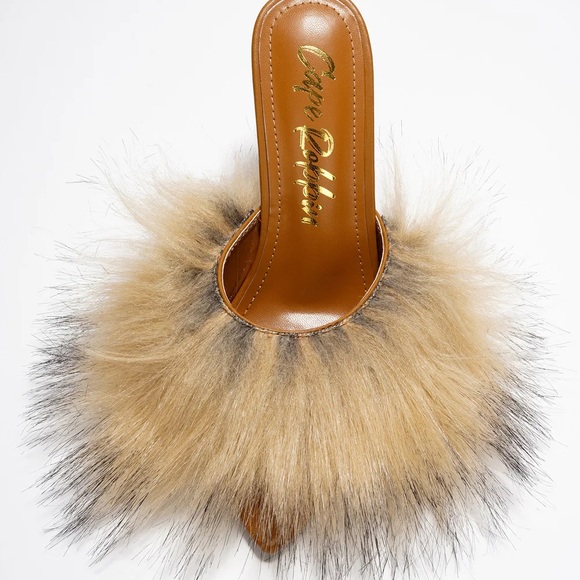 Cape Robbin | Shoes | Olivia Faux Fur Heel | Poshmark
